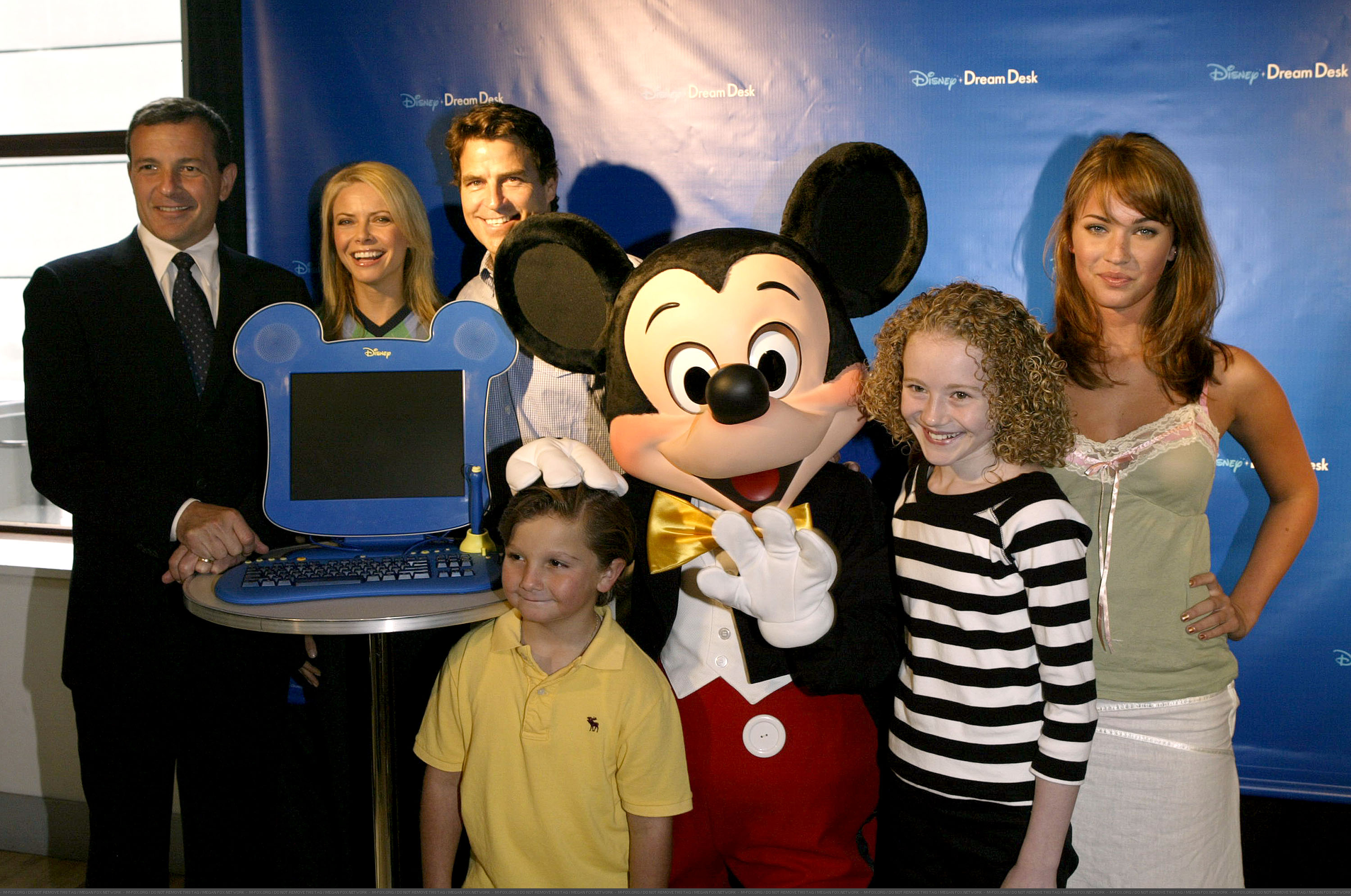 Unveiling Of The New Disney Dream Desk PC - 08/05/04 - 51145867 - Megan ...